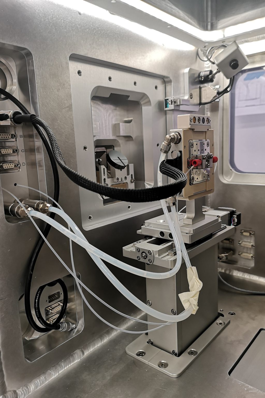 KWS-X: The new SAXS/WAXS Laboratory Beamline - 2hinst.com